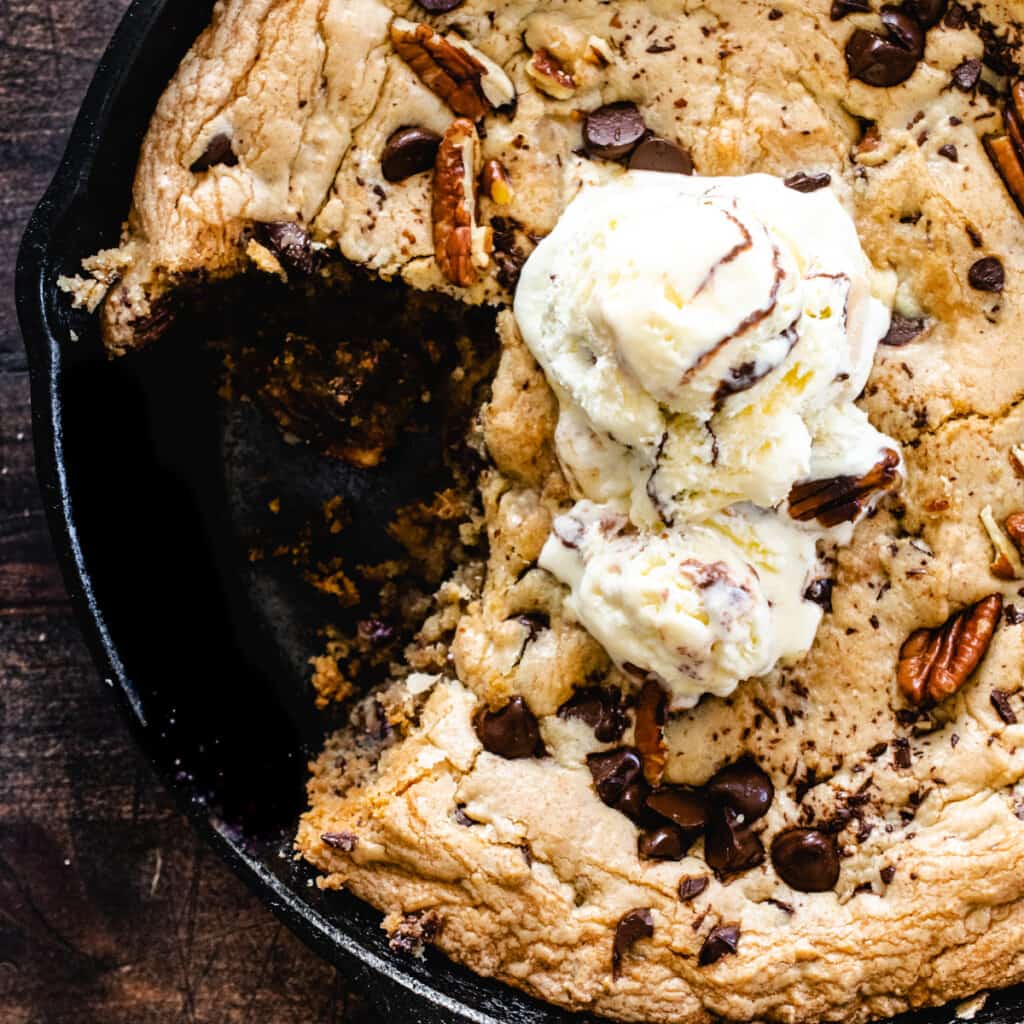 Toasted Pecan Chocolate Chunk Peanut Butter Skillet Cookie | The Frozen ...